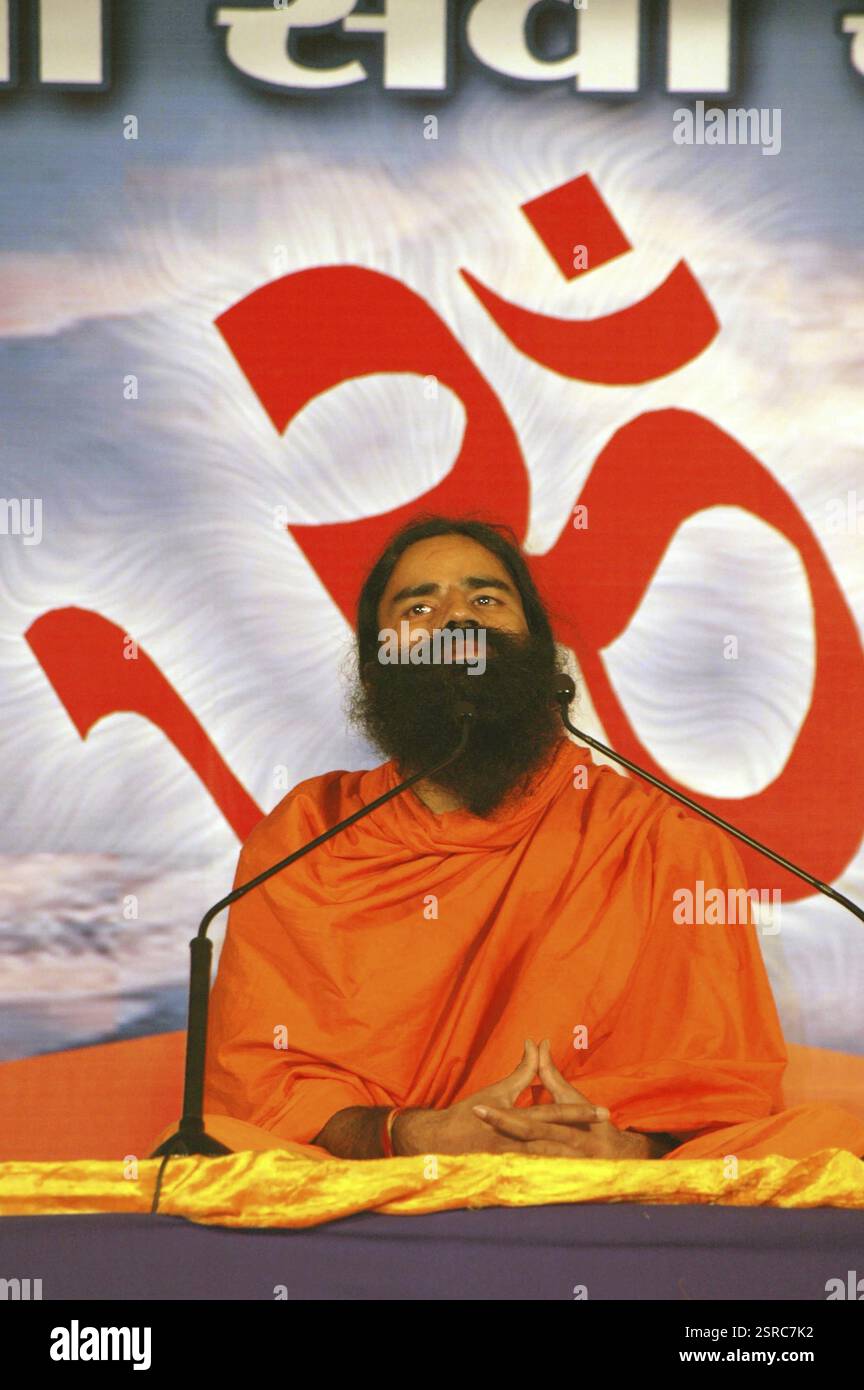Baba ramdev in yoga camp, bandra kurla complex, Mumbai, Maharashtra ...