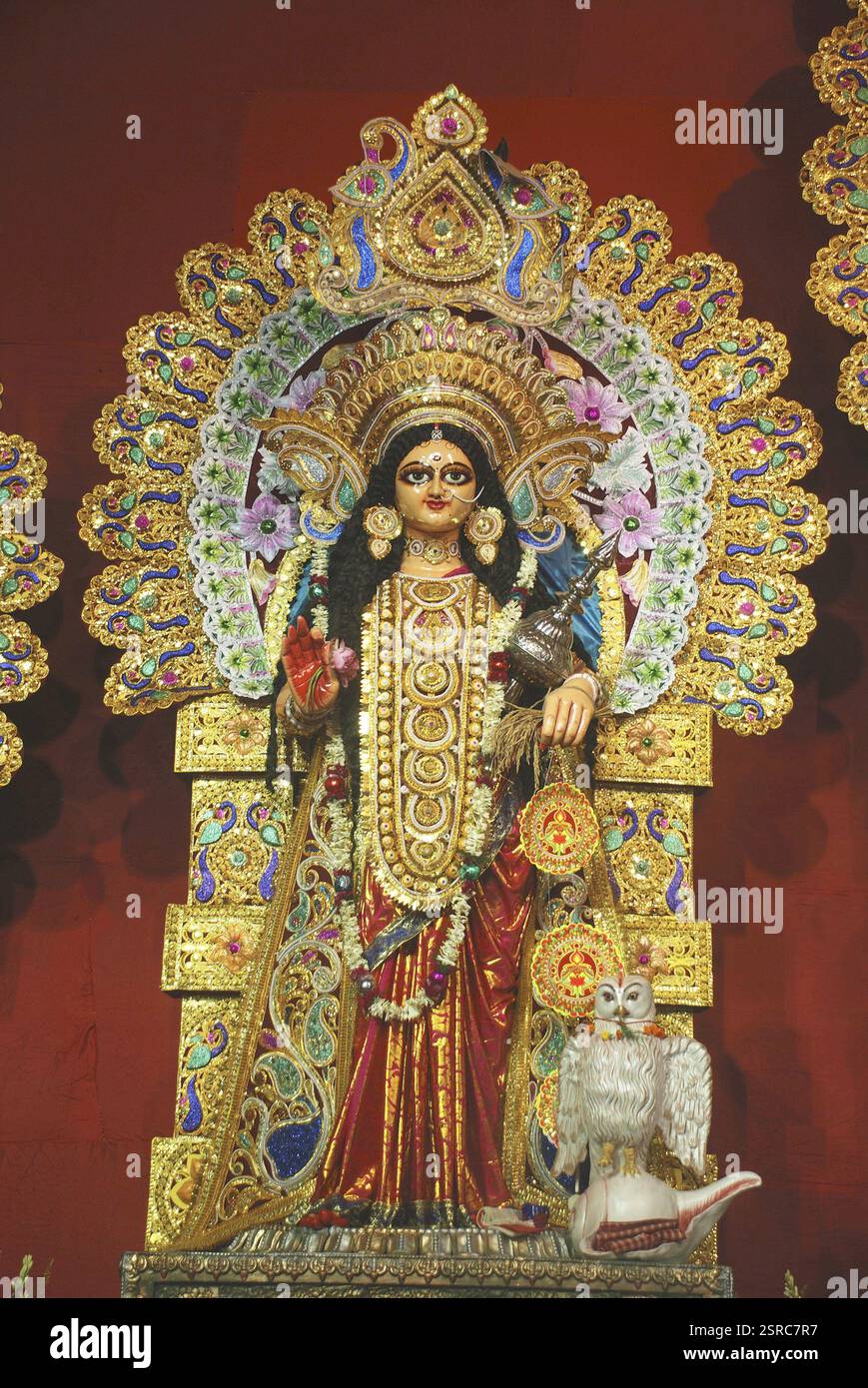 Devi lakshmi hi-res stock photography and images - Alamy