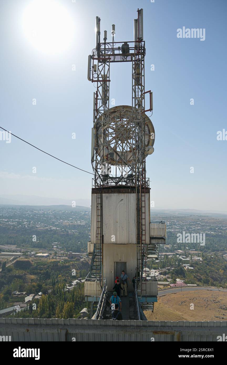 Parabolic form hi-res stock photography and images - Alamy