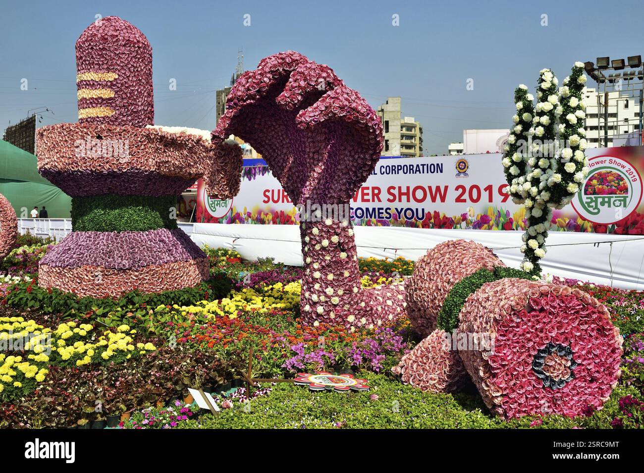 Shivling and trishul made of flowers, Surat, Gujarat, India, Asia Stock ...