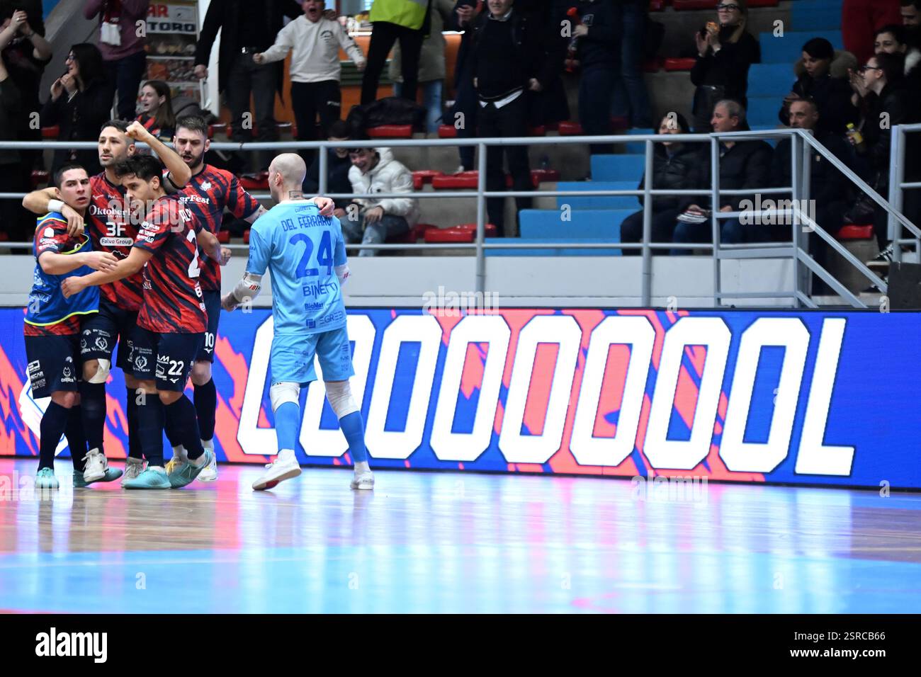 Cosenza, Italy. 15th Feb, 2025. Cosenza celebrate during Pirossigeno ...