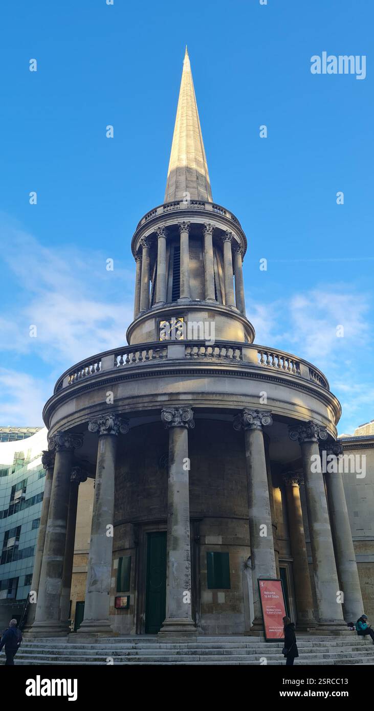 Very high street monument in city Stock Photo - Alamy