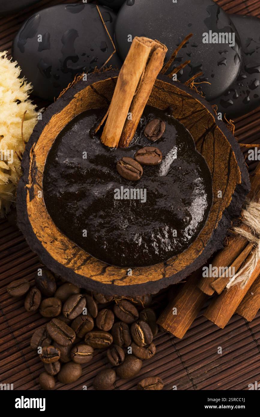 Homemade face and body organic all natural coffee scrub (peeling) with ...