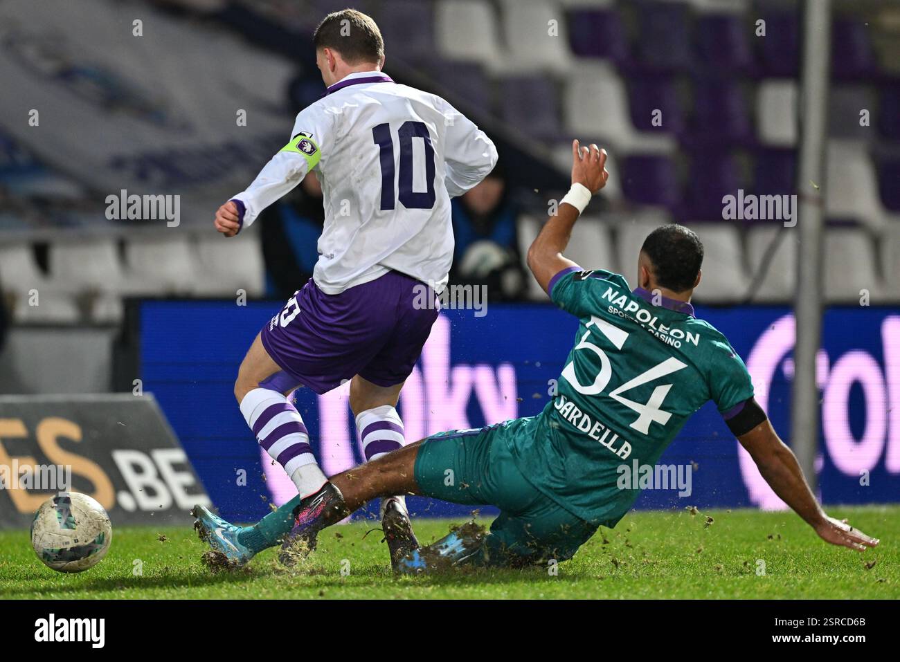 Antwerpen, Belgium. 09th Jan, 2025. Thibaud Verlinden (10) of Beerschot ...
