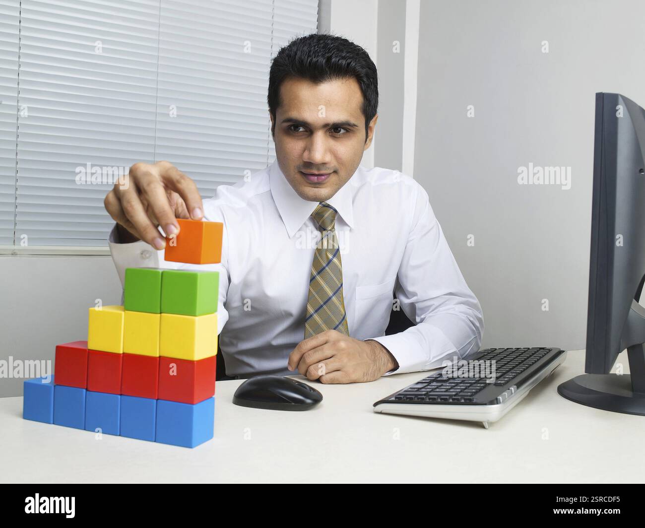 Two office blocks hi-res stock photography and images - Alamy