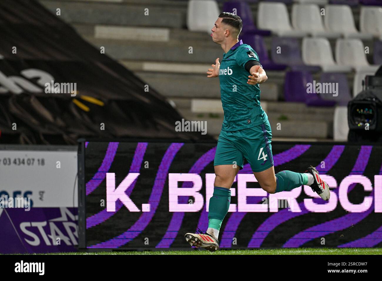 Antwerpen, Belgium. 09th Jan, 2025. Jan-Carlo Simic (4) of Anderlecht ...
