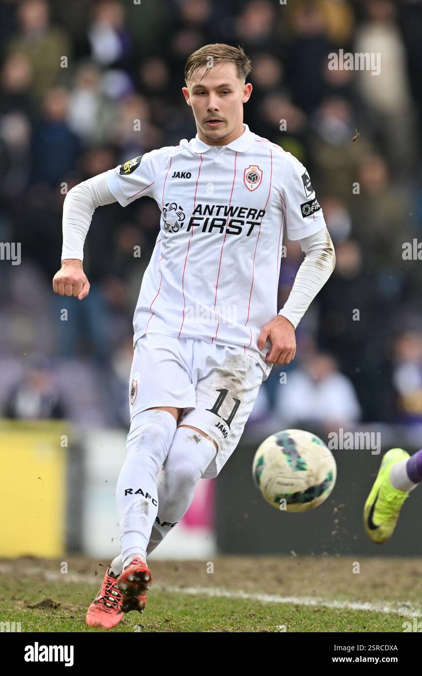 Antwerpen, Belgium. 12th Jan, 2025. Jacob Ondrejka (11) of Antwerp pictured during the Jupiler ...