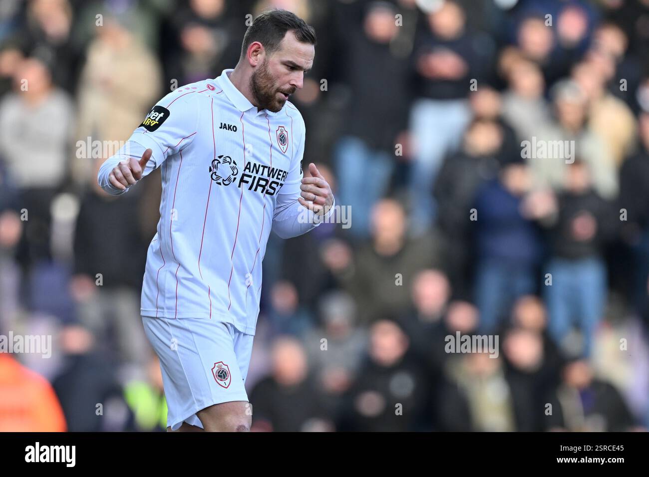Antwerpen, Belgium. 12th Jan, 2025. Vincent Janssen (18) of Antwerp pictured during the Jupiler ...