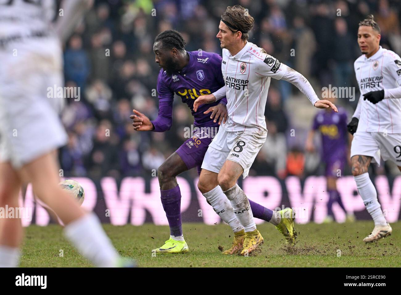 Antwerpen, Belgium. 12th Jan, 2025. Charly Keita (27) of Beerschot fighting for the ball with ...