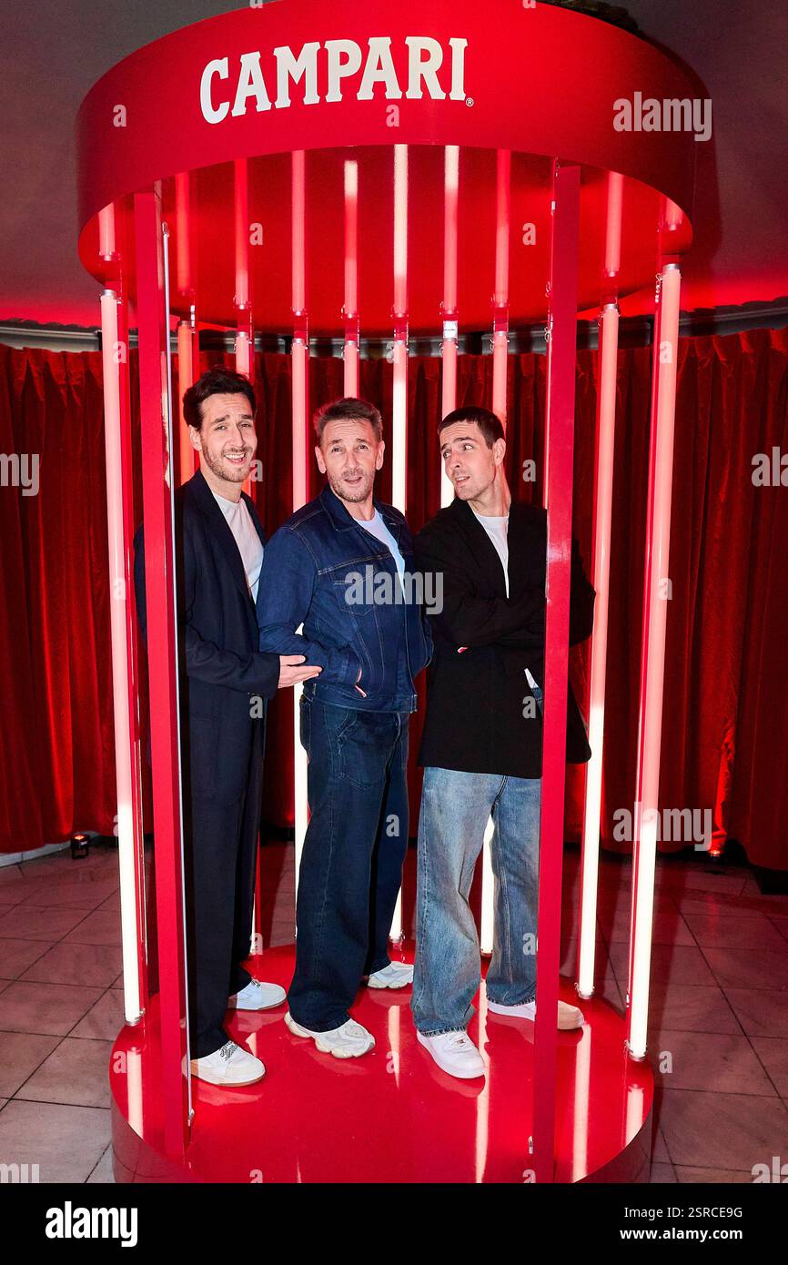 Red Night by Campari und Bunte Aaron Keller, Mark Keller, Joshua Keller Red Night by Campari und ...