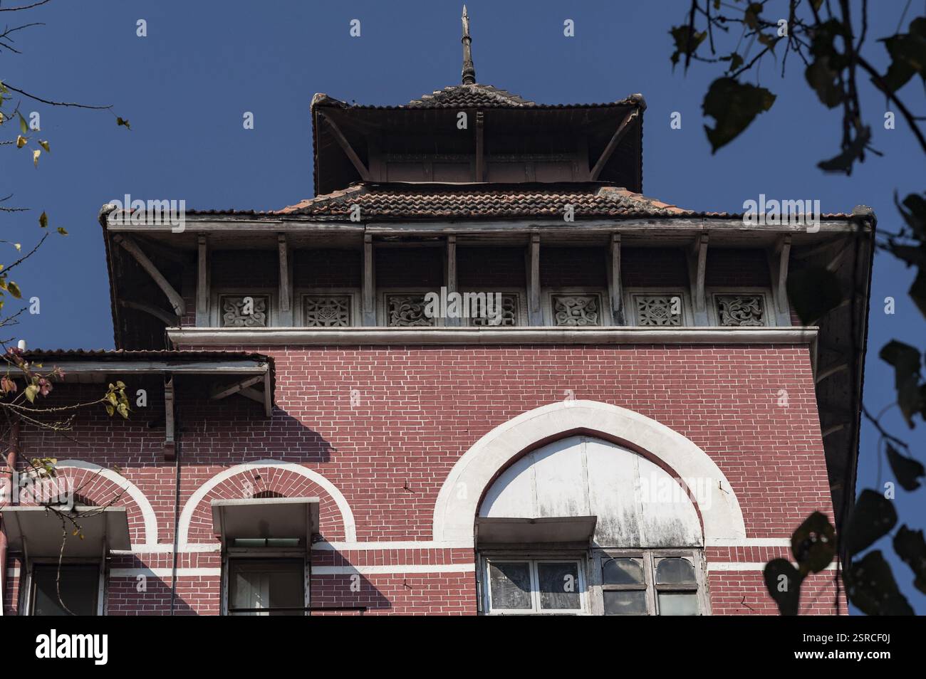 Navsari building, fort, mumbai, maharashtra, india, asia Stock Photo ...
