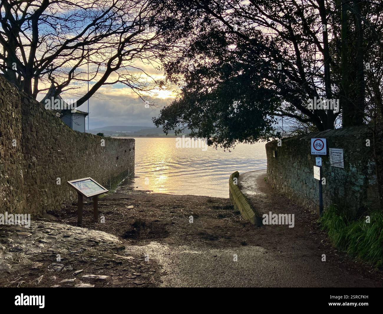 Sunset View of the Exe from Bowling Green Road, Topsham, Devon Stock ...