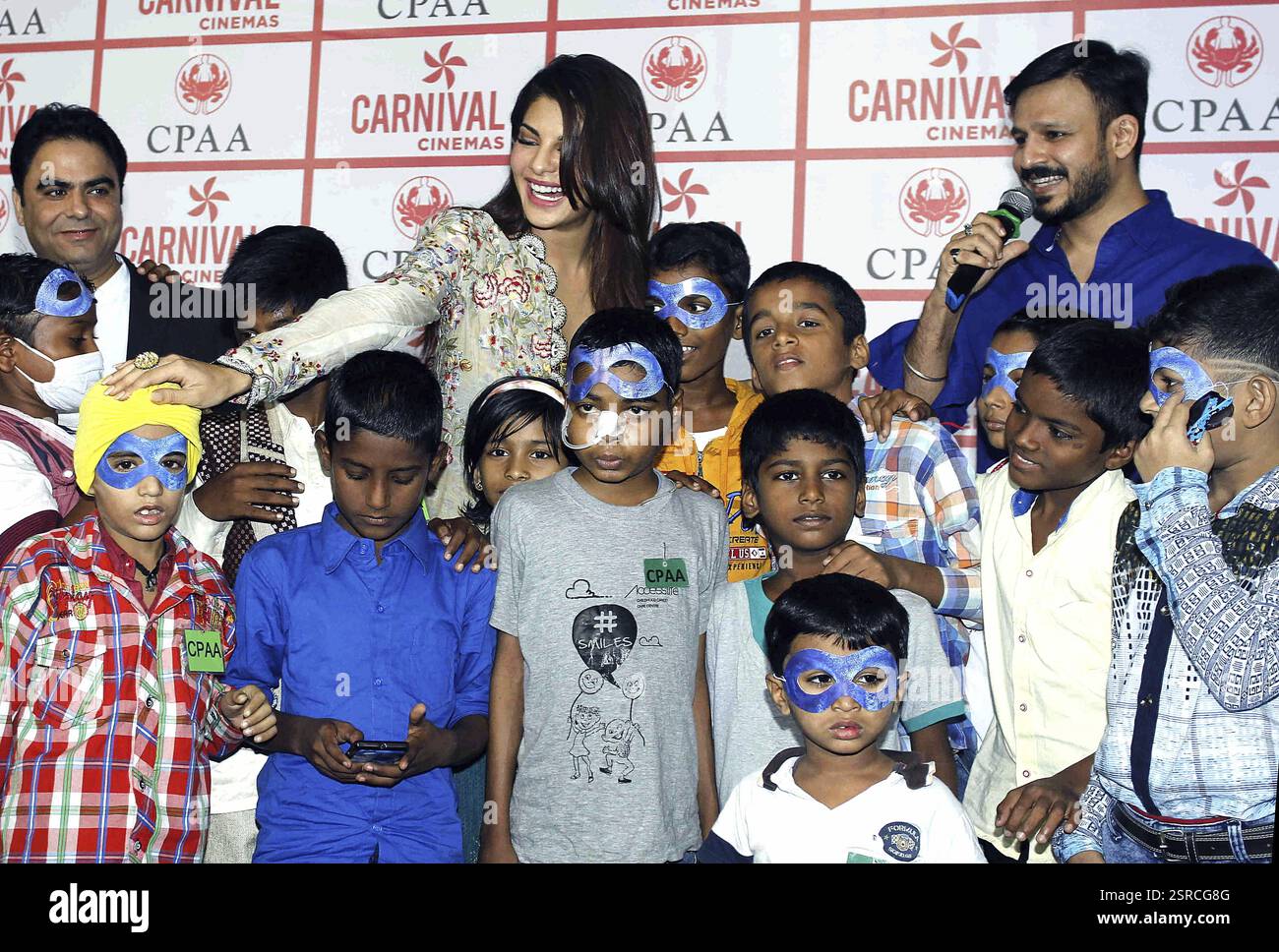 Bollywood actor Vivek Oberoi celebrates birthday Jacqueline Fernandez ...