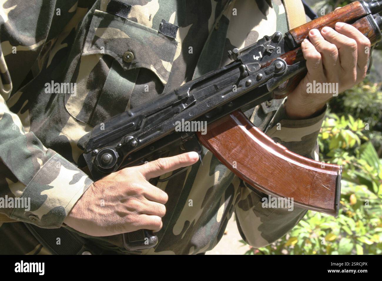 Black Cat commando with an AK 47 light machine gun, India MR#725 Stock ...