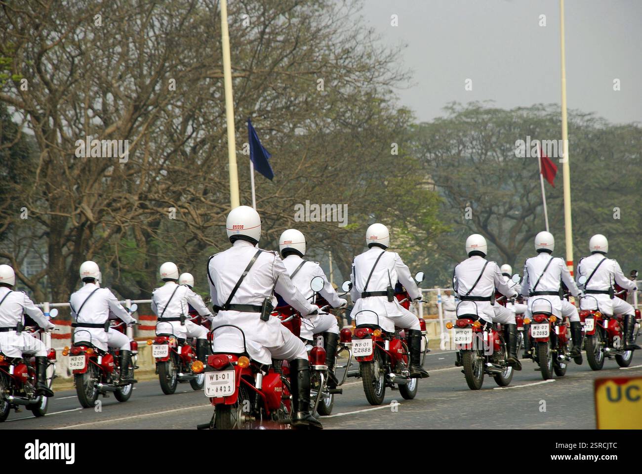 Kolkata police hi-res stock photography and images - Alamy