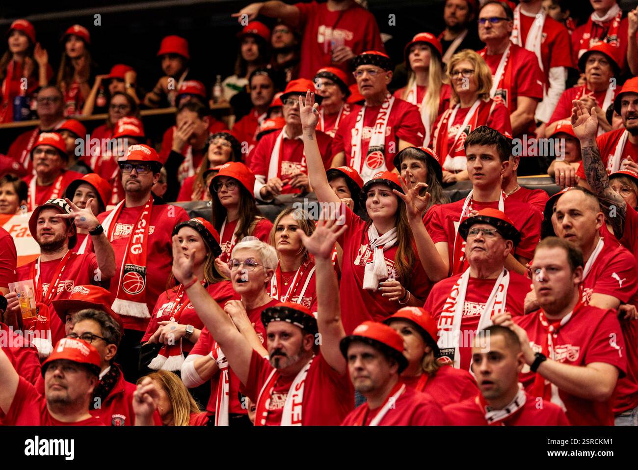 Weissenfels, Deutschland. 15th Feb, 2025. Fans der Bamberg Baskets VIMODROM TOP FOUR 2025 ...