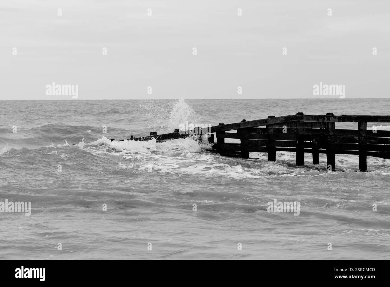 Beautiful view big splashing hi-res stock photography and images - Alamy