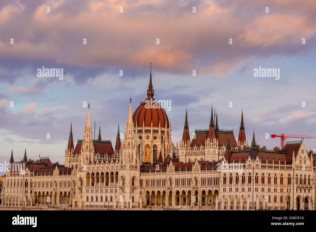 Budapest parliament building great architectural landmark in the ...