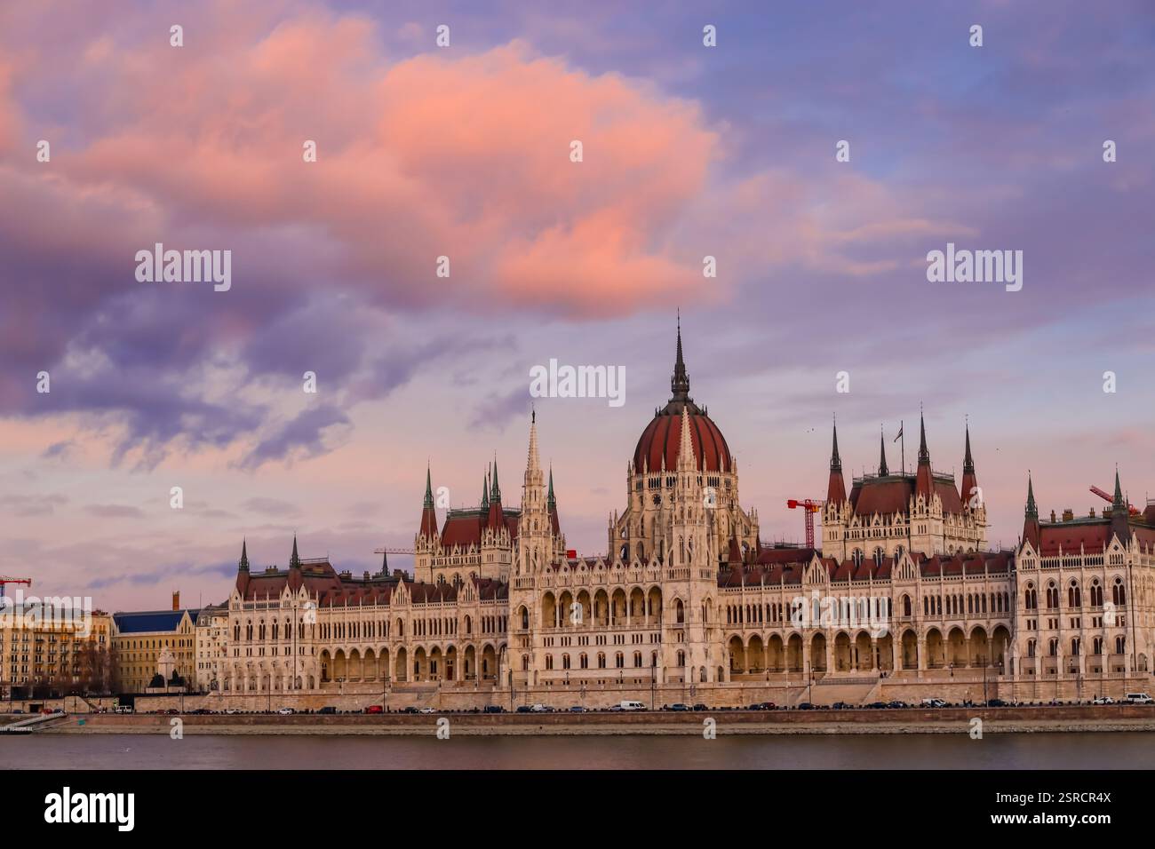 Budapest parliament building great architectural landmark in the ...