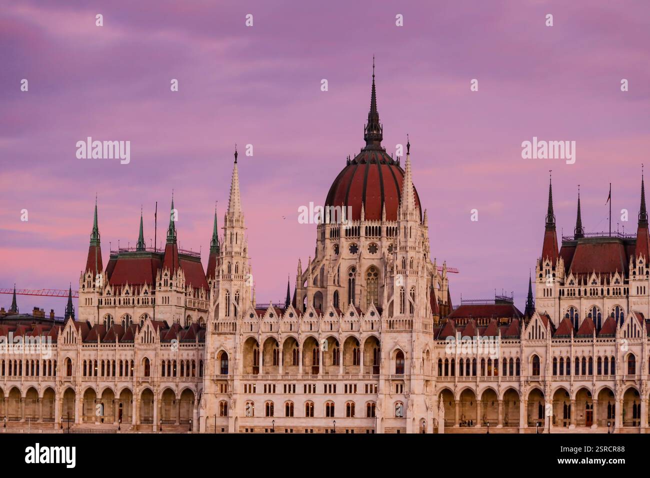 Budapest parliament building great architectural landmark in the ...