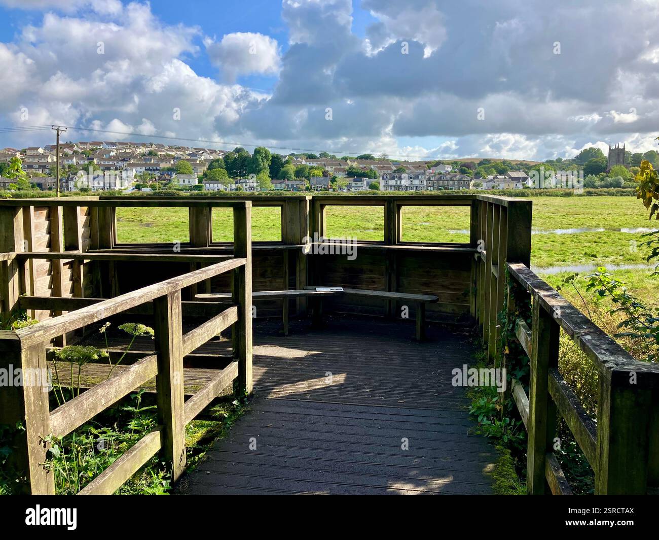 Bird Hide Near Wadebridge, Camel Estuary, Cornwall Stock Photo - Alamy