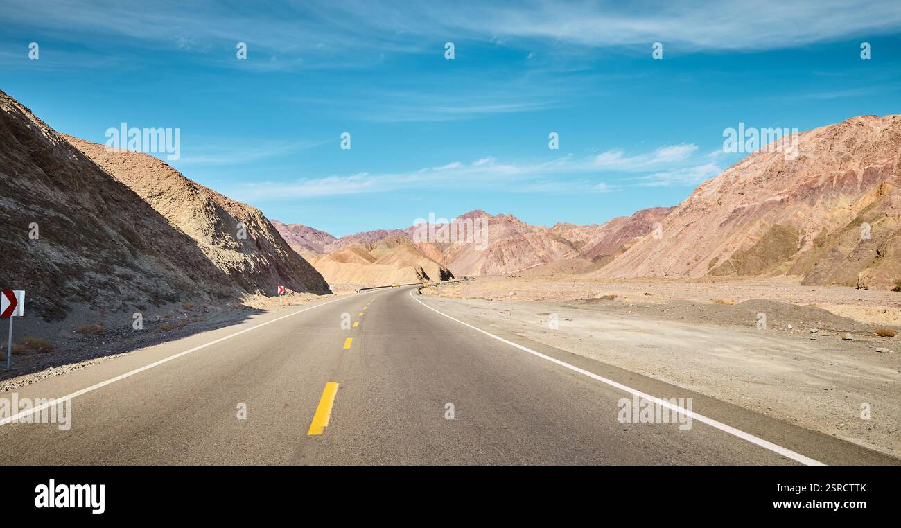 Epic desert hi-res stock photography and images - Alamy