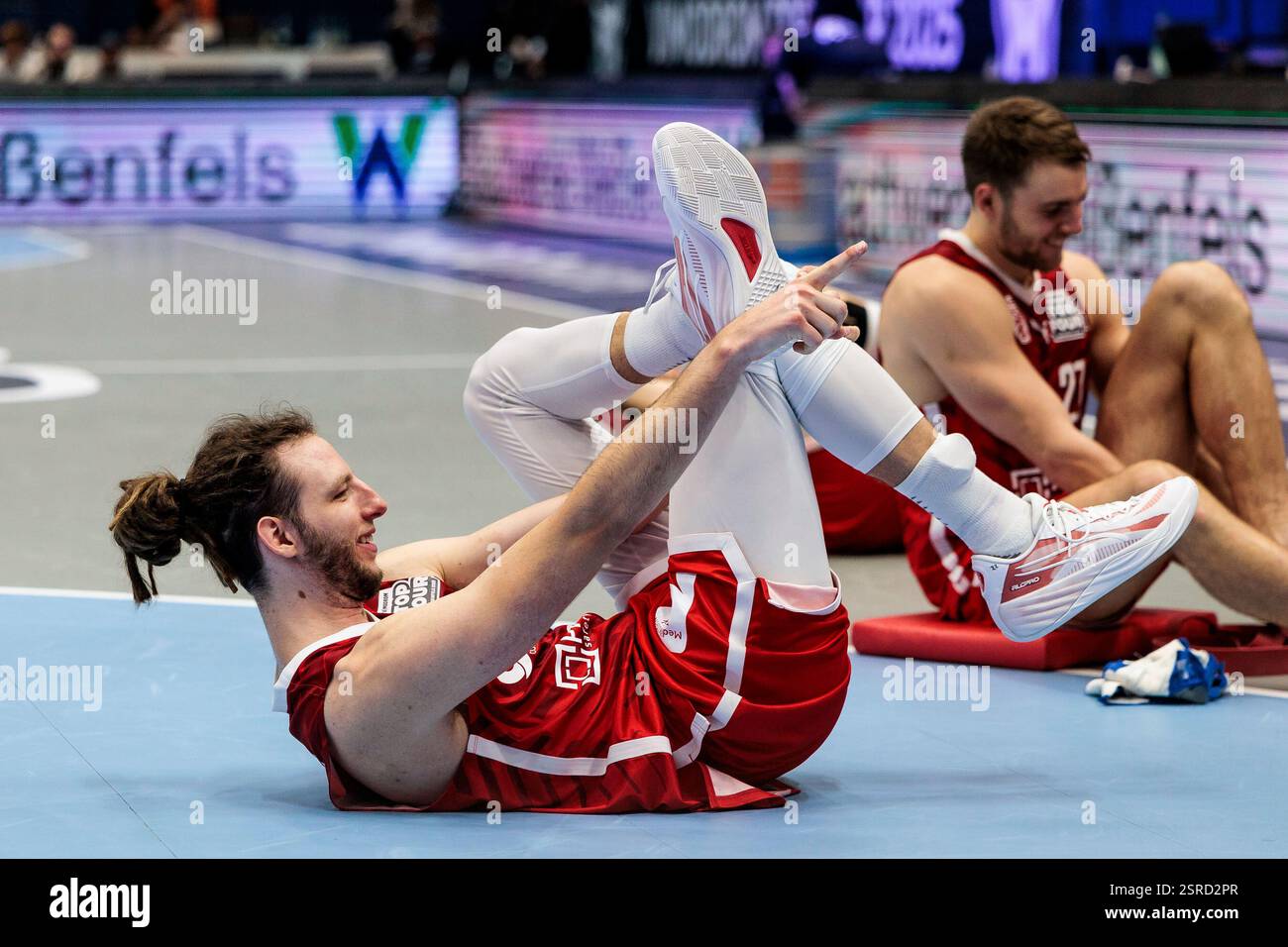 Weissenfels, Deutschland. 15th Feb, 2025. Craig Moller (Bamberg Baskets, 22) gestikuliert beim ...