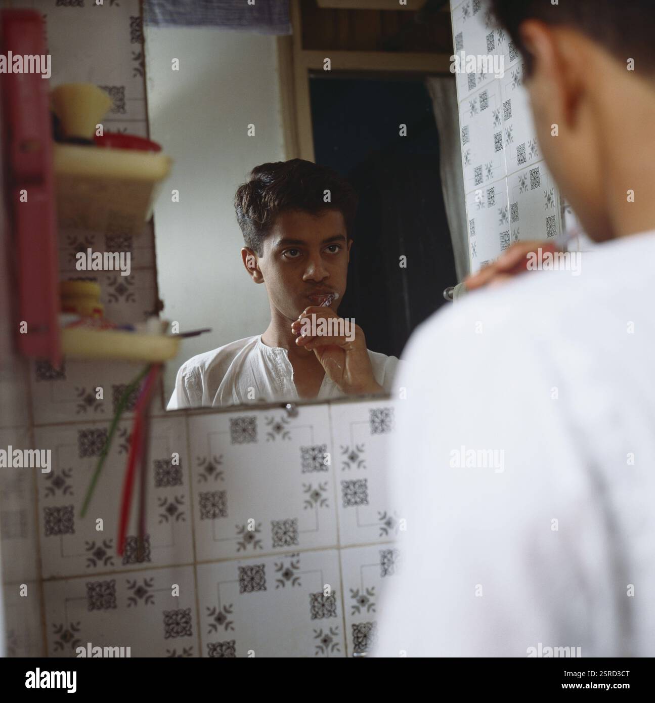 Body language reflects hi-res stock photography and images - Alamy