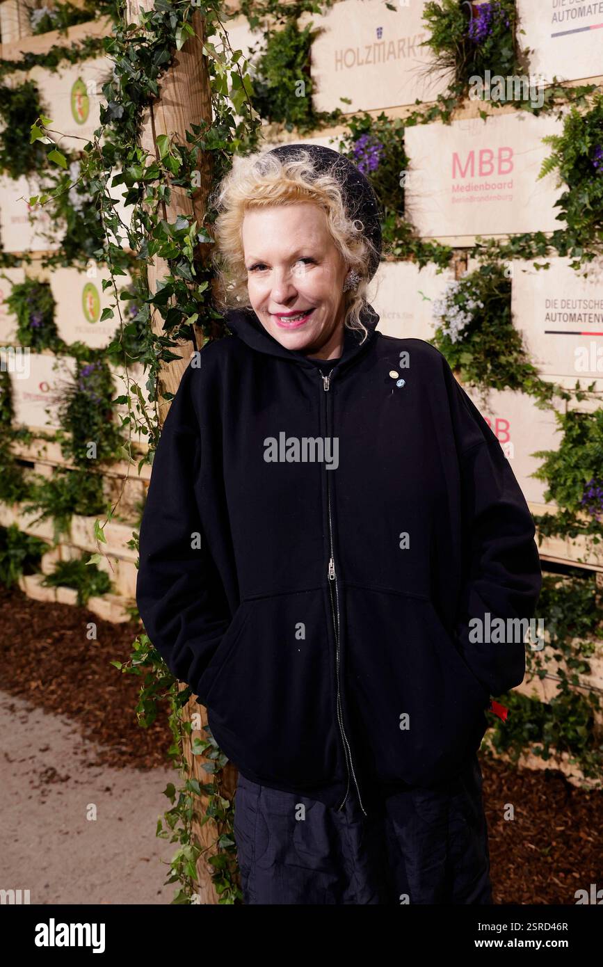 Sunnyi Melles bei der MBB Medienboard Berlinale Party am 15.02.2025 in ...