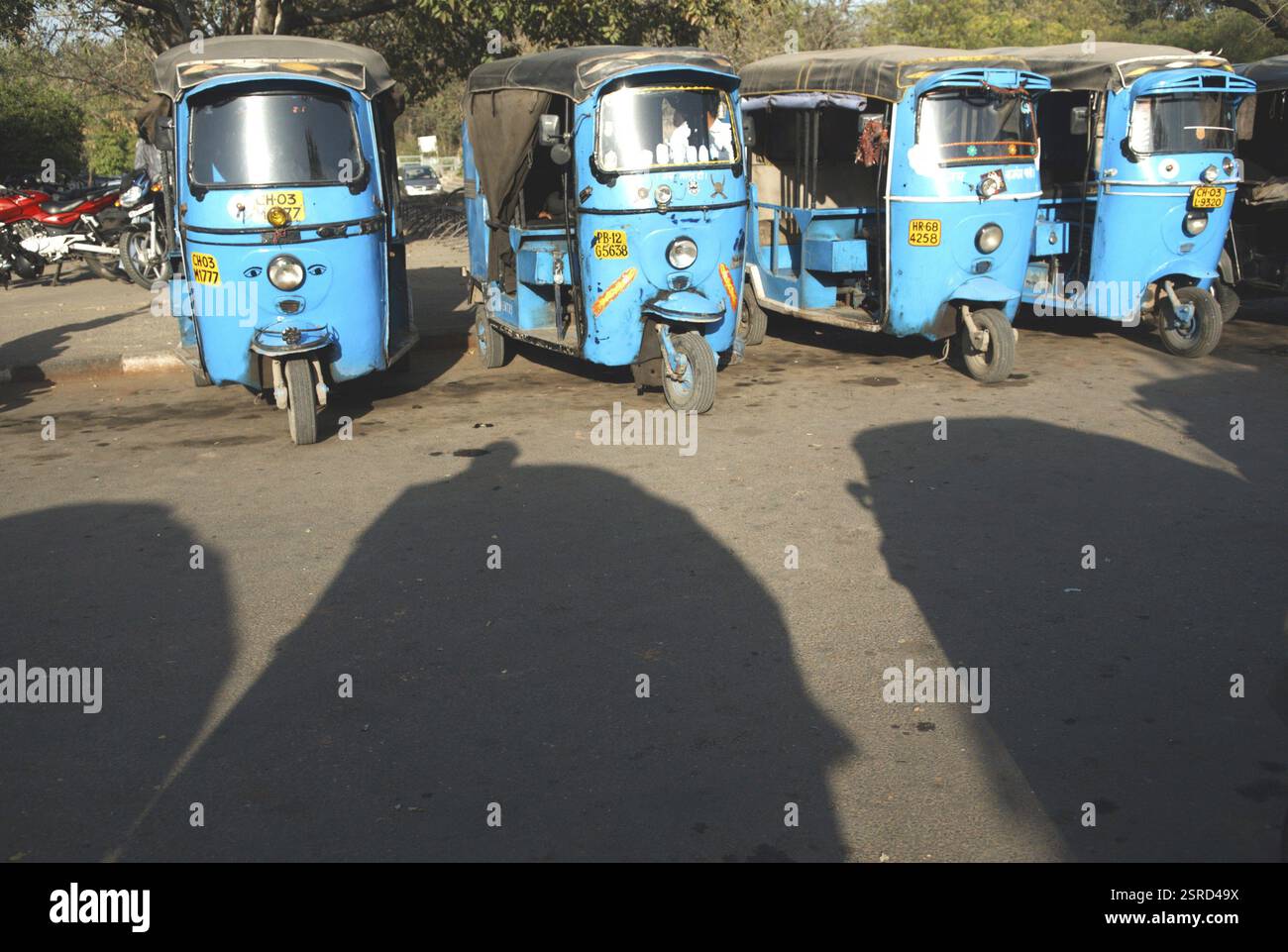 Rickshaws stands hi-res stock photography and images - Alamy