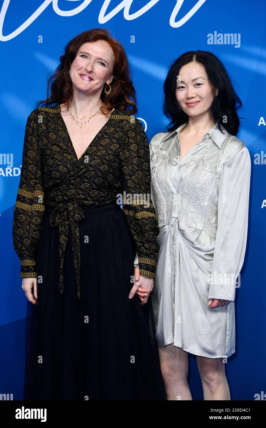 Deborah Kaufmann und Yvonne Yung Hee Bormann bei der ARD Blue Hour 2025 ...