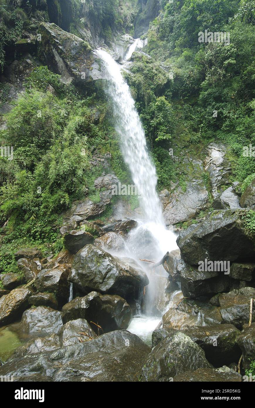 Waterfall sikkim india hi-res stock photography and images - Alamy