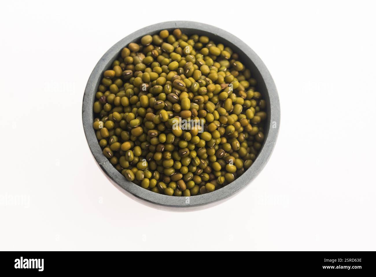 Raw mung bean Stock Photo - Alamy