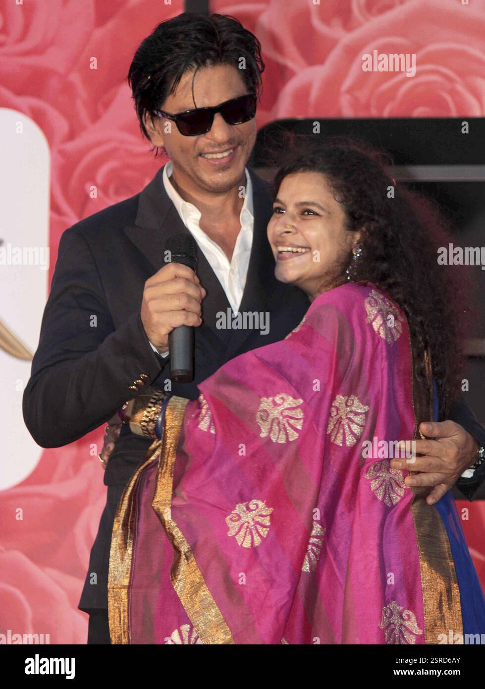 Bollywood actor Shahrukh Khan enacts his train scene during Lux Chennai ...