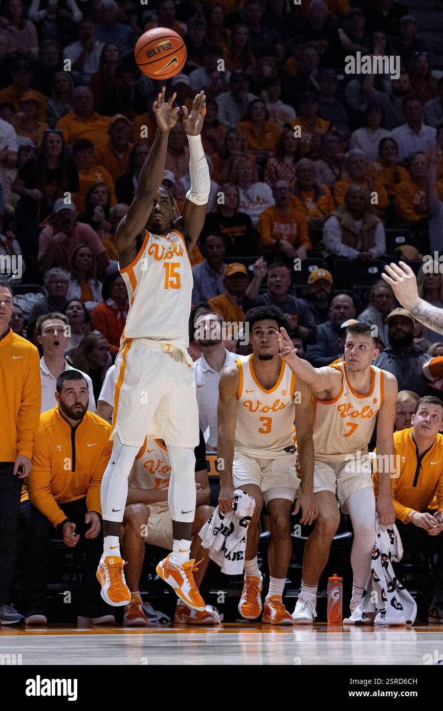 Tennessee forward Igor Milicic Jr. (7) and Bishop Boswell (3) watch as guard Jahmai Mashack (15 ...