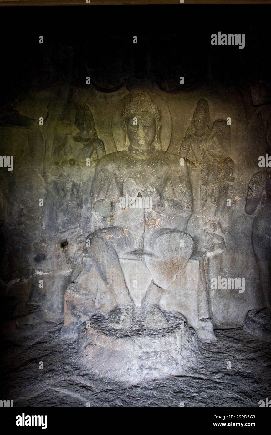 Buddha statue, ellora caves, aurangabad, maharashtra, india, asia Stock ...
