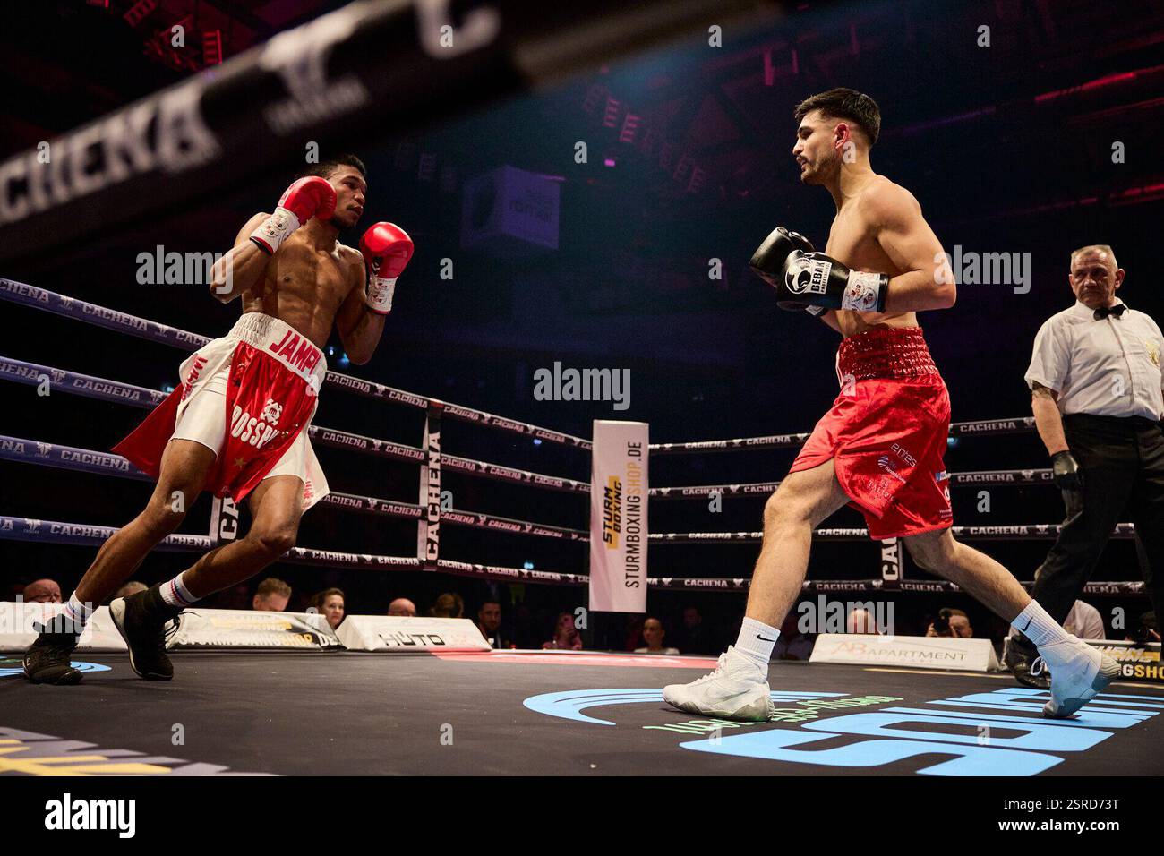 Neu Ulm, Deutschland. 15th Feb, 2025. Mert Caliskan vs. Jampier Oses ...