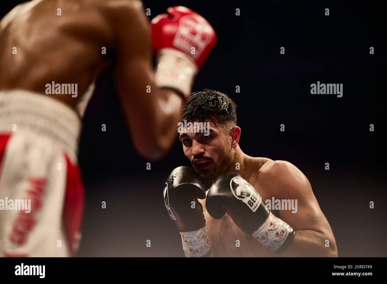 Neu Ulm, Deutschland. 15th Feb, 2025. Mert Caliskan vs. Jampier Oses GER, Felix Sturm vs ...