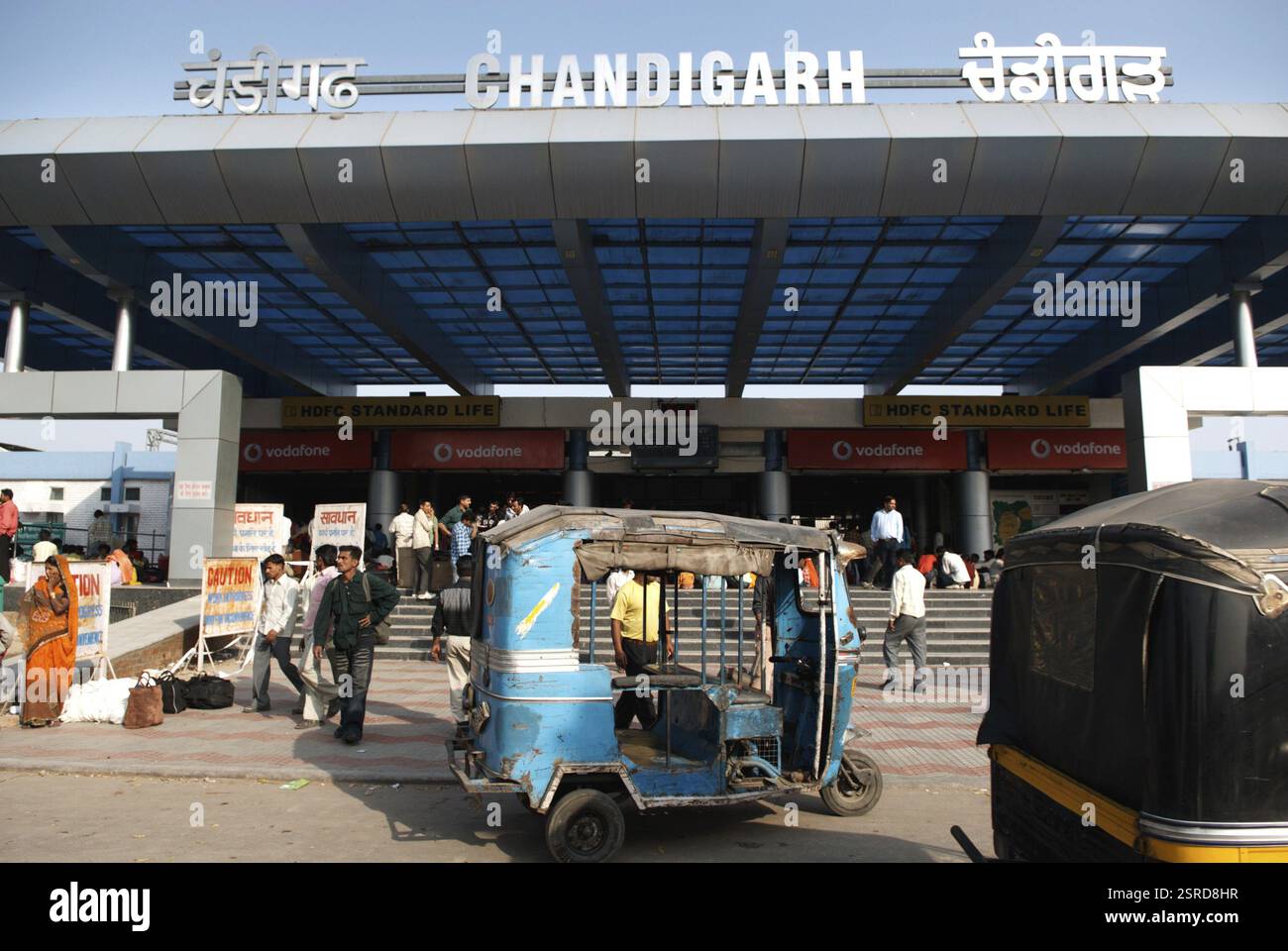 Blue auto rickshaw stand in front of Chandigarh railway station built ...