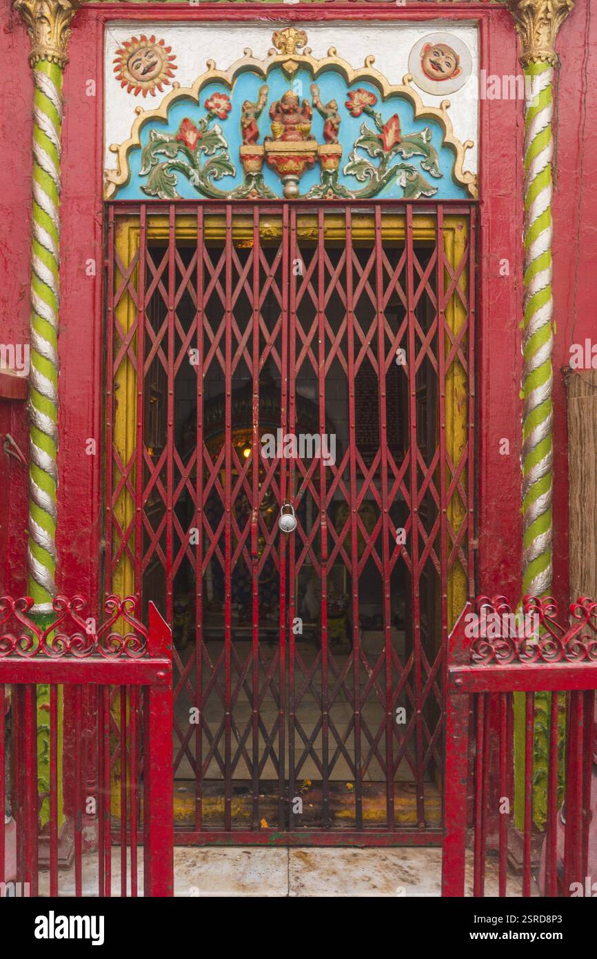 Temple in narrow lanes, varanasi, uttar pradesh, india, asia Stock ...