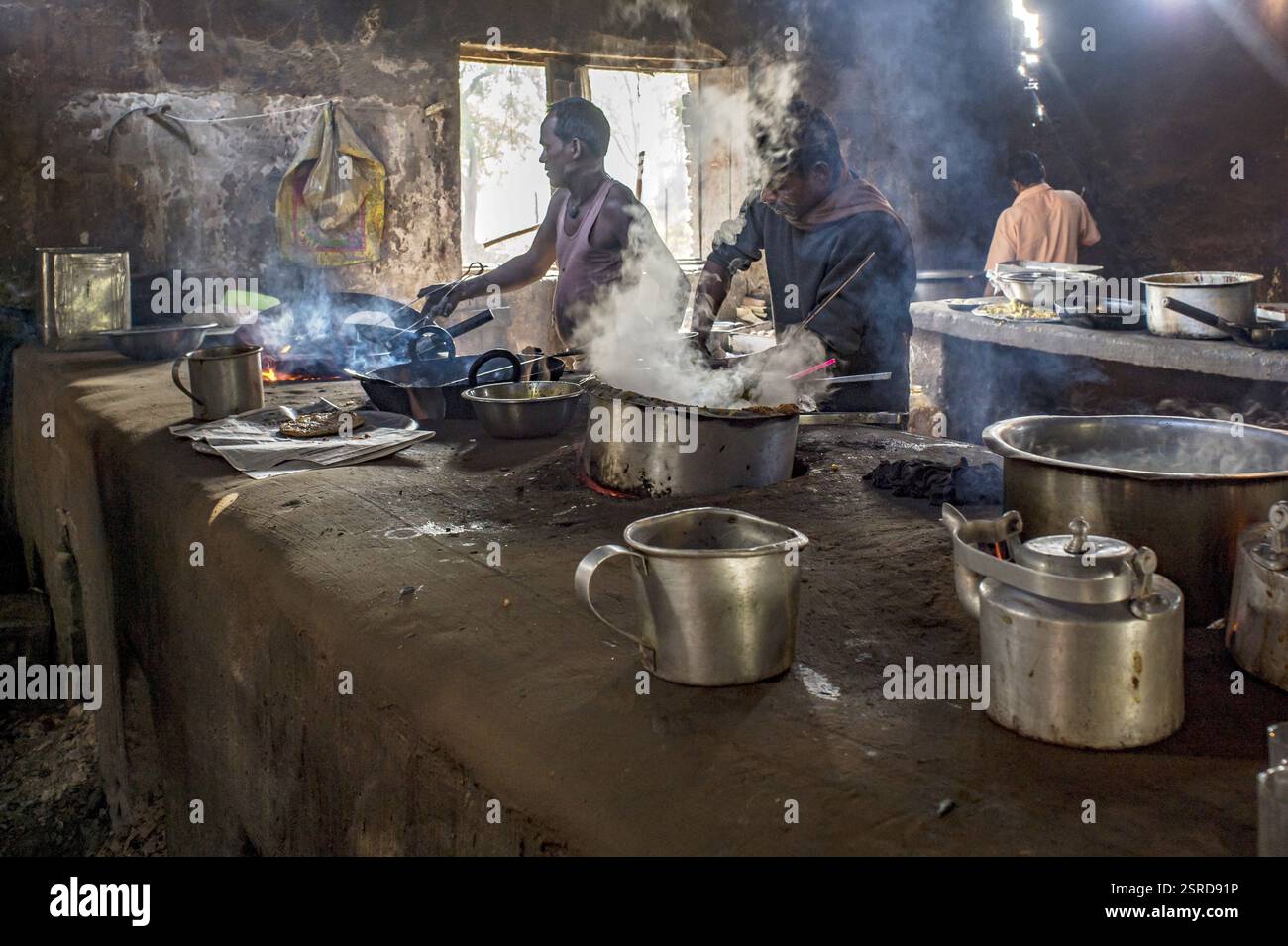 Travel dhaba hi-res stock photography and images - Alamy