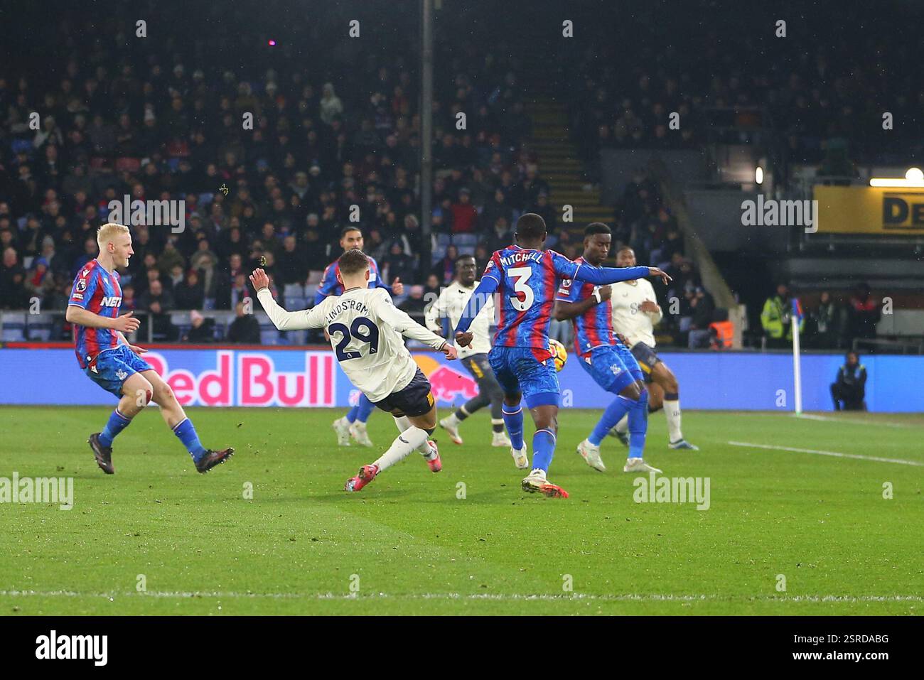 Selhurst Park, Selhurst, London, UK. 15th Feb, 2025. Premier League ...