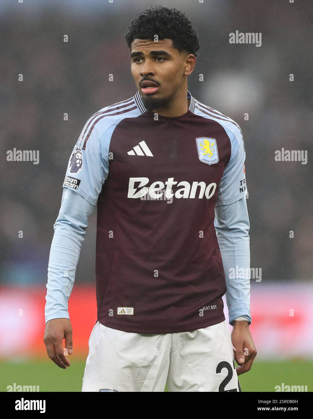 Ian maatsen of aston villa hi-res stock photography and images - Alamy