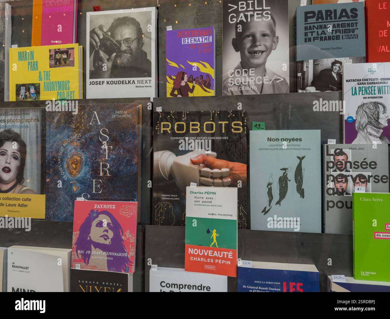Showcasing knowledge hi-res stock photography and images - Alamy