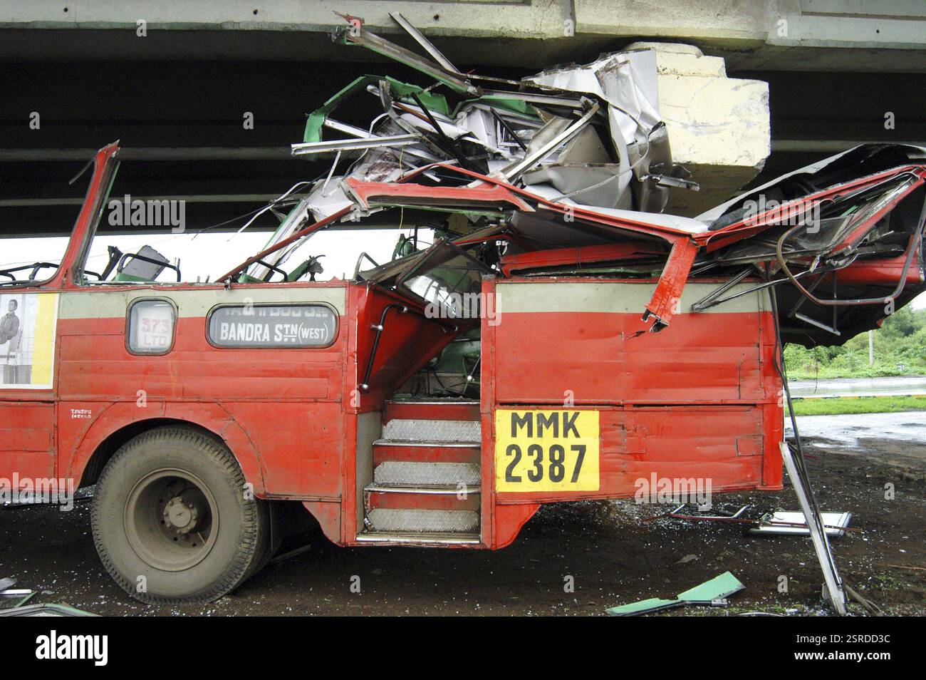 Indian bus accident hi-res stock photography and images - Alamy