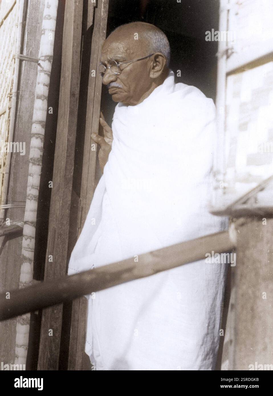 Mahatma Gandhi in village after Hindu Muslim riots, East Bengal, India ...