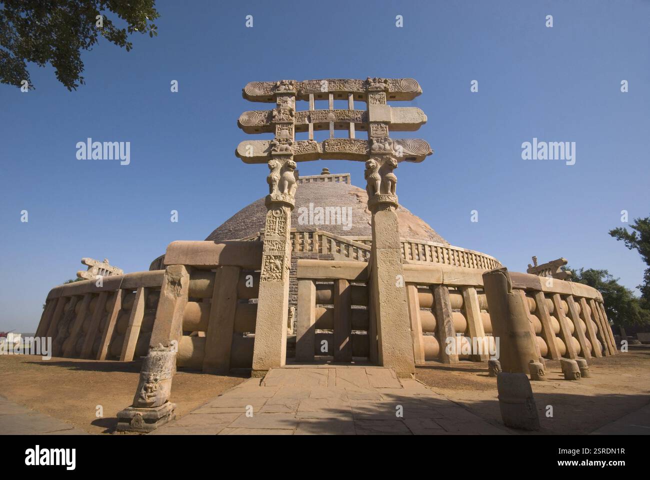 Stupa, Sanchi, Madhya Pradesh, India, Asia Stock Photo - Alamy