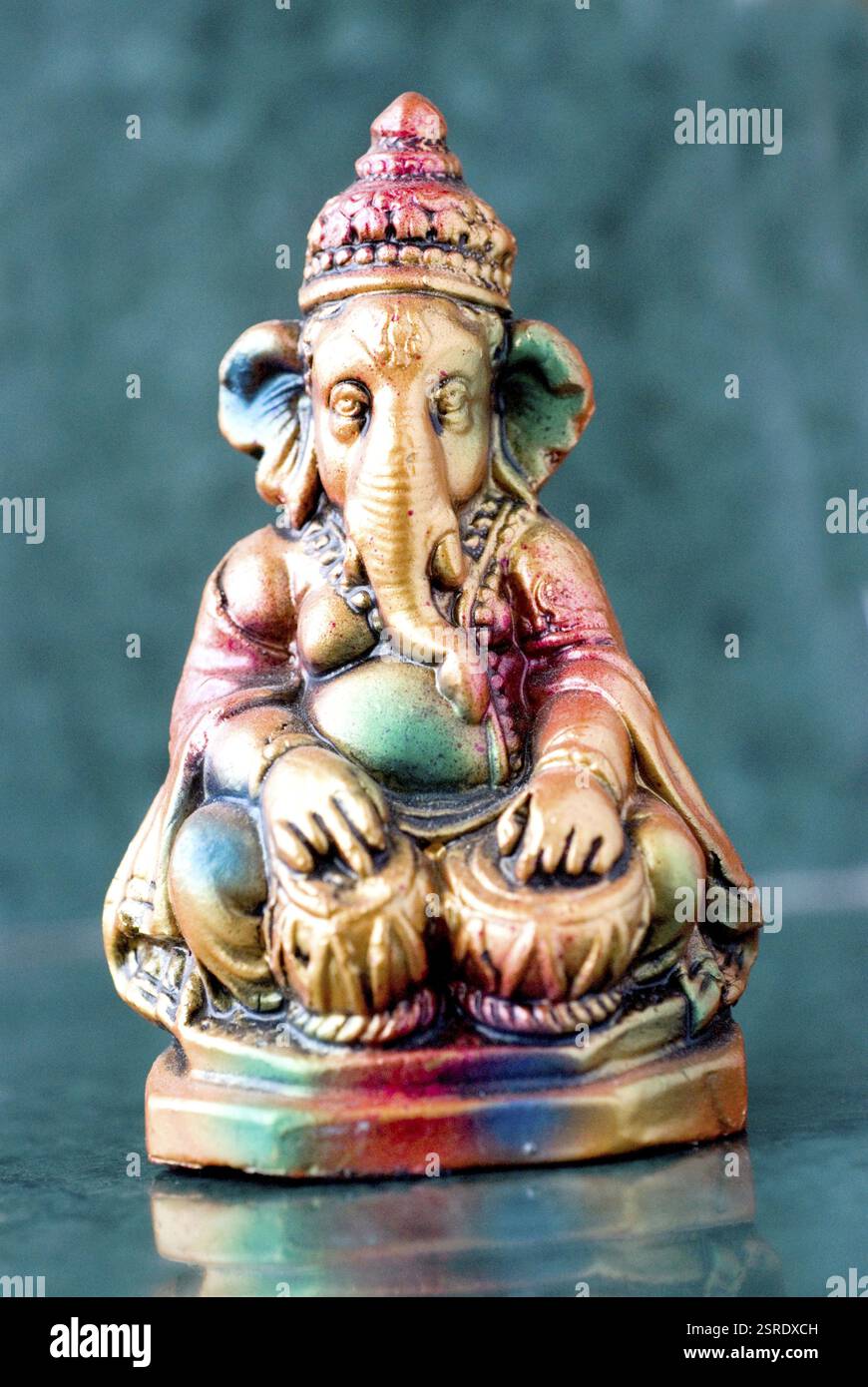 Tabla and dagga hi-res stock photography and images - Alamy