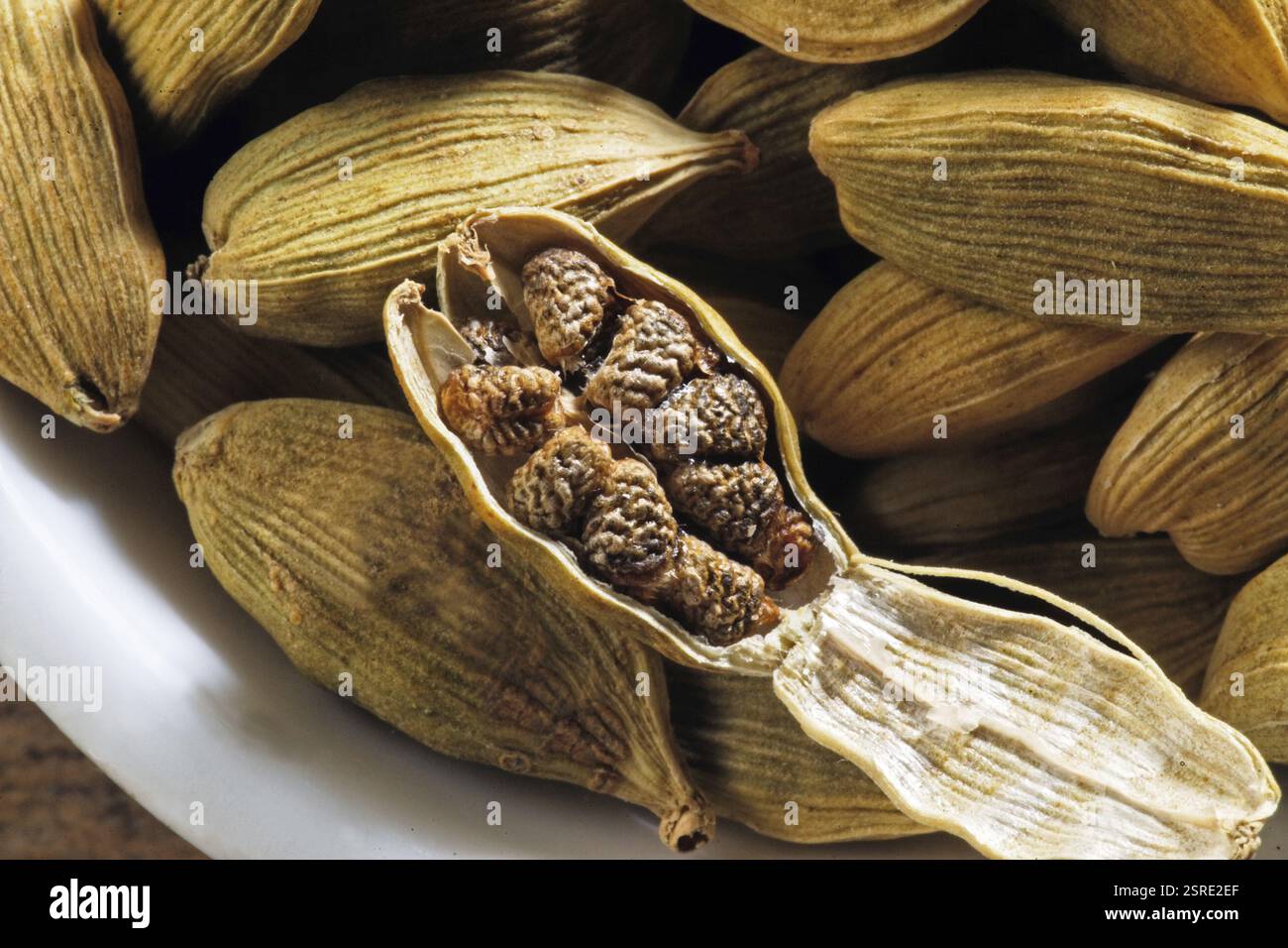 Cardamom, india, asia Stock Photo - Alamy