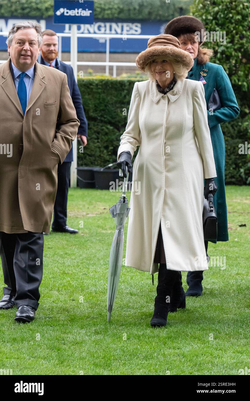 Ascot, Berkshire, UK. 15th February, 2025 Queen Camilla was at Ascot ...